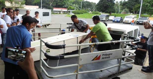 Family of the Late OFW From Kuwait, Receives PHP1 Million and College ...